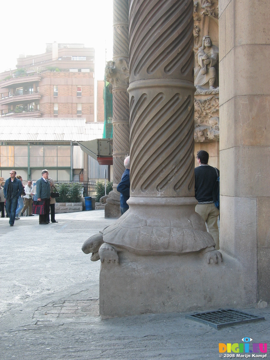 Picture 20824-20829 Four towers | 20070117 Sagrada Familia and La ...