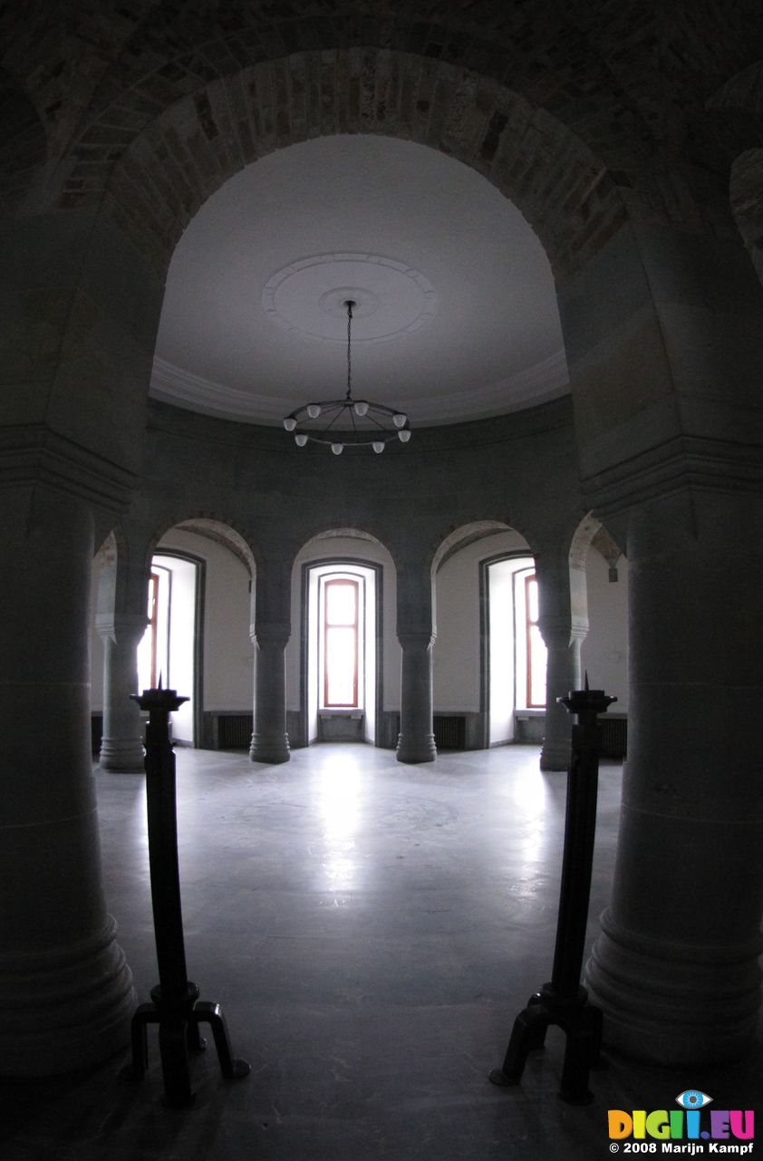 Picture SX02158-02160 Inside North tower | 20090201 Wewelsburg castle ...