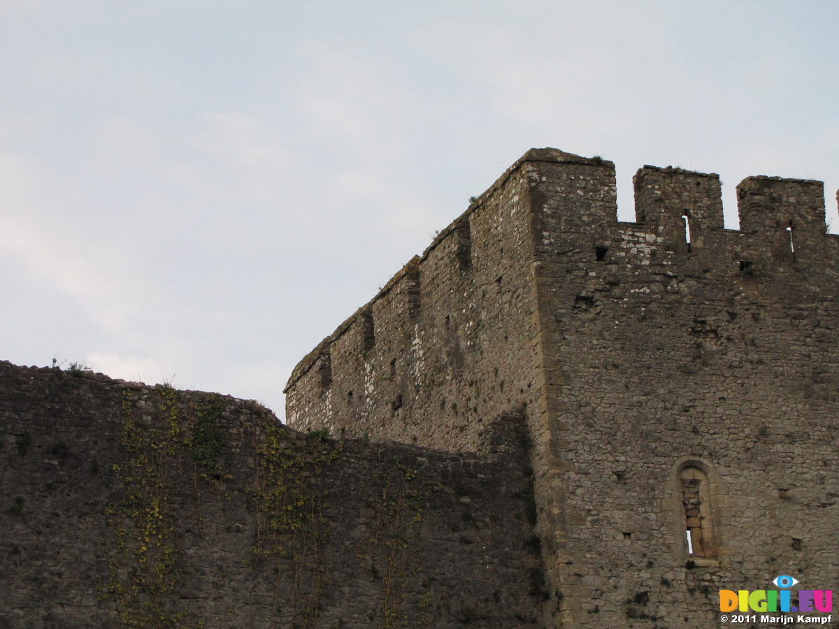 Picture SX21102 Gatehouse of Chepstow Castle | 20111113 Walk to Devil's ...