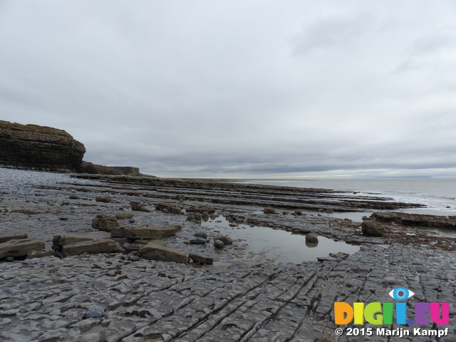 Picture FZ012675 Cliffs | 20150403 Beach and cliff walk from Llantwit ...