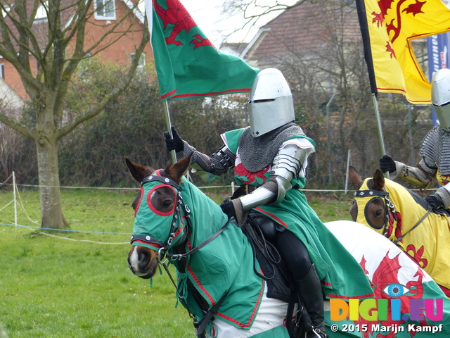 Picture FZ013084 Welsh knight | 20150404 Medieval Fayre at Glastonbury ...
